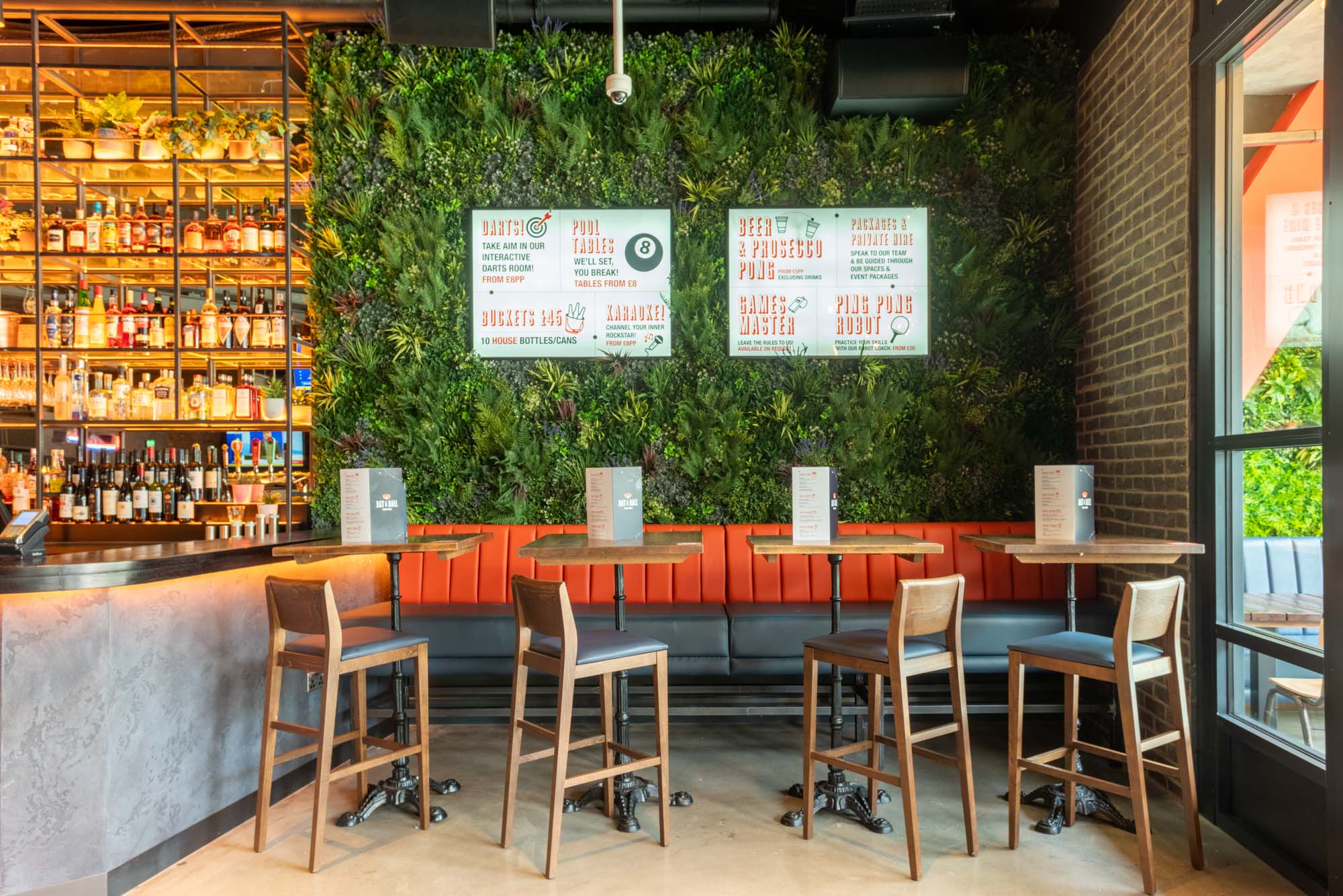 Top 7 Team Building Venues to Hire in Canary Wharf