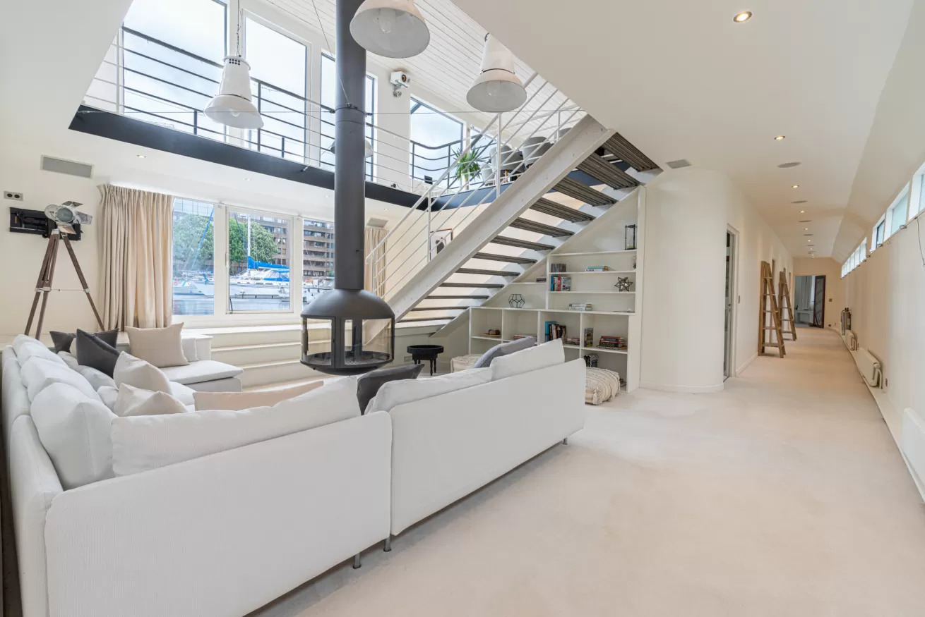 Oche Strand - London Venue Hire | Canvas Events