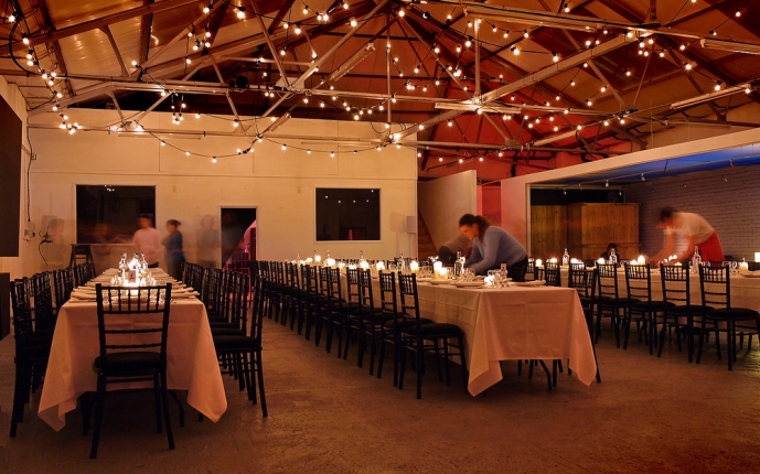 Black swan wedding venue store